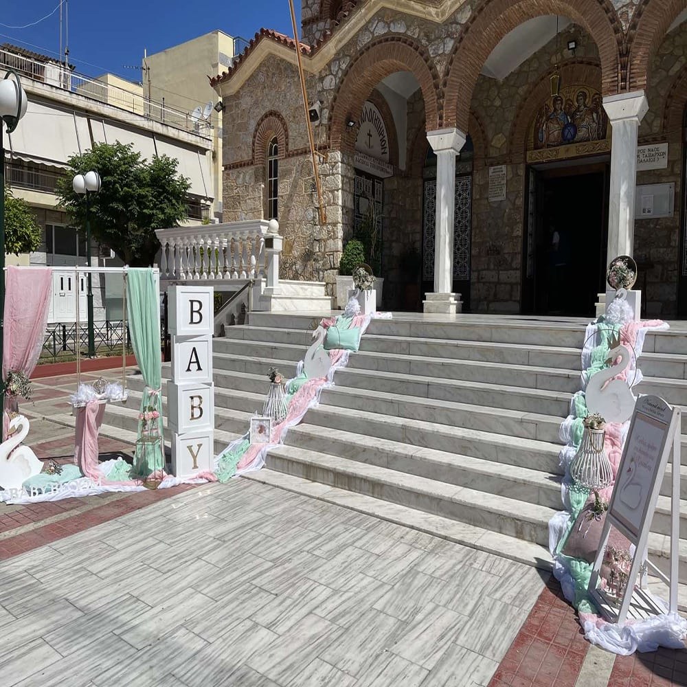 Στολισμός βάπτισης για κορίτσι της μικρής Αφροδίτης - Θέμα βάπτισης ελαφάκι